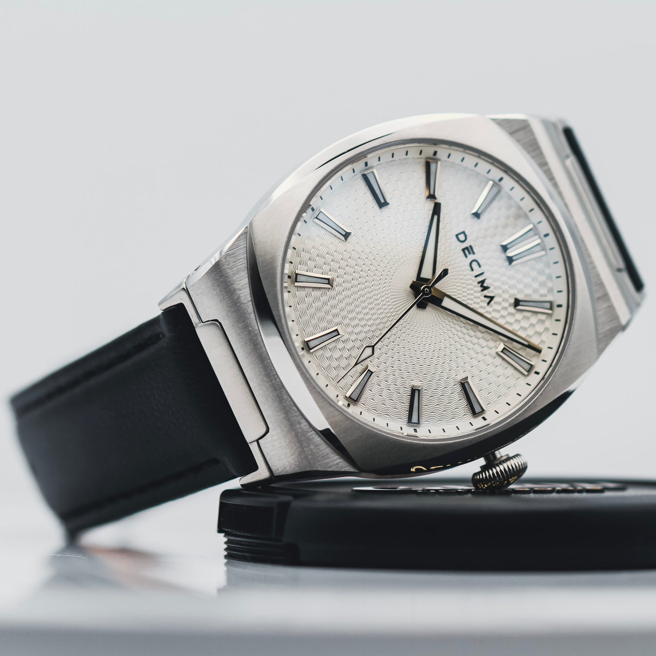 Gatekeeper White & Silver – Decima Watches